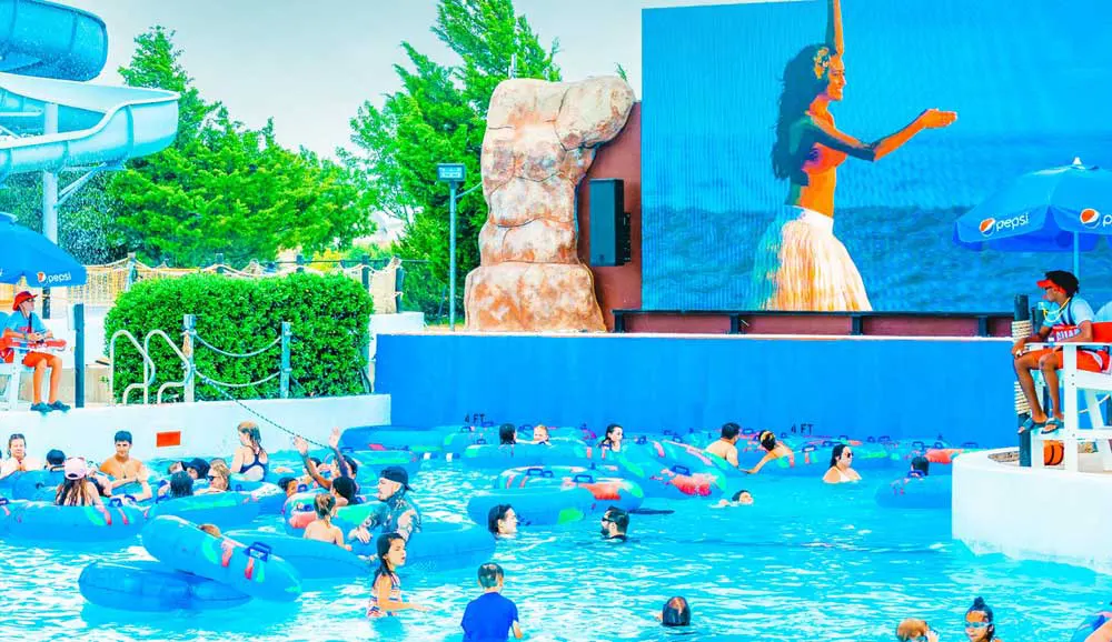 Garland | Hawaiian Waters The Colony and Garland